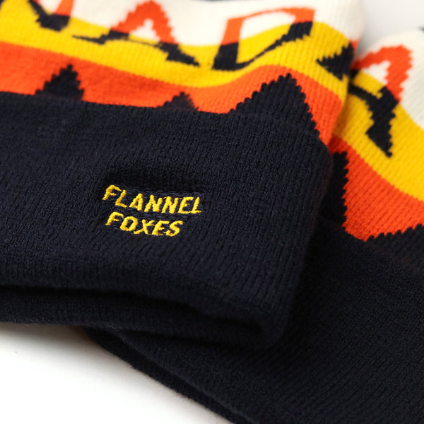Canada West Pompom Toque – Flannel Foxes